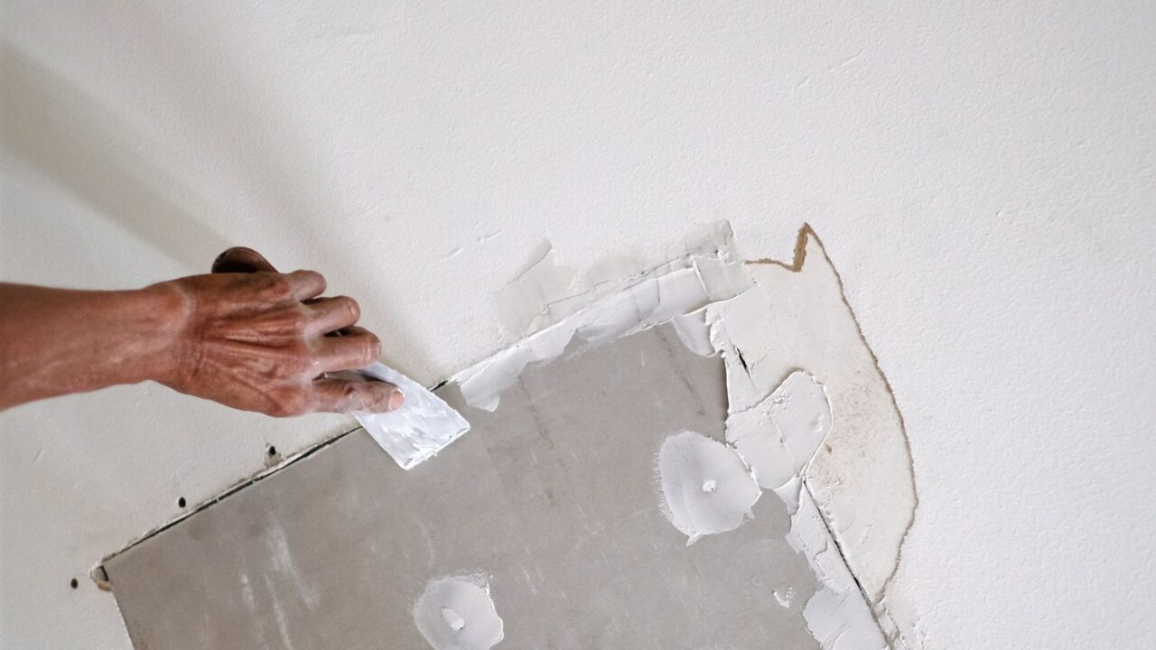 Drywall Repair 101: When to Call the Experts - Lions Gate Painting